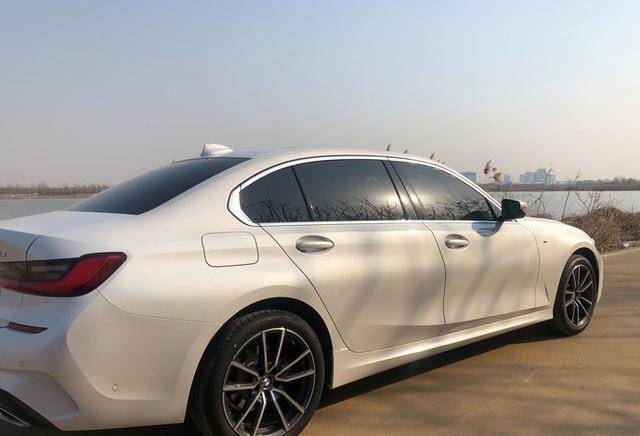 36.8万提了辆宝马325Li，开了5个月后，车主感慨：四个字！_搜狐汽车_搜狐网