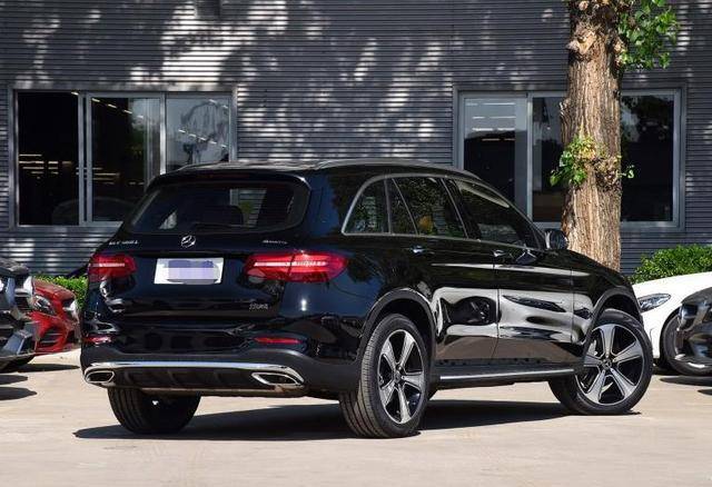 手握40万，奥迪Q5L和奔驰GLC哪个档次高？老司机：对比后差距明显_搜狐汽车_搜狐网