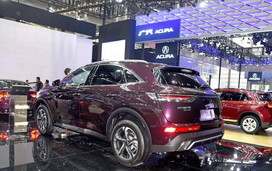 新款“大熊猫”DS7上市！215马力＋8AT，比奥迪Q3优秀，国六标准_搜狐汽车_搜狐网