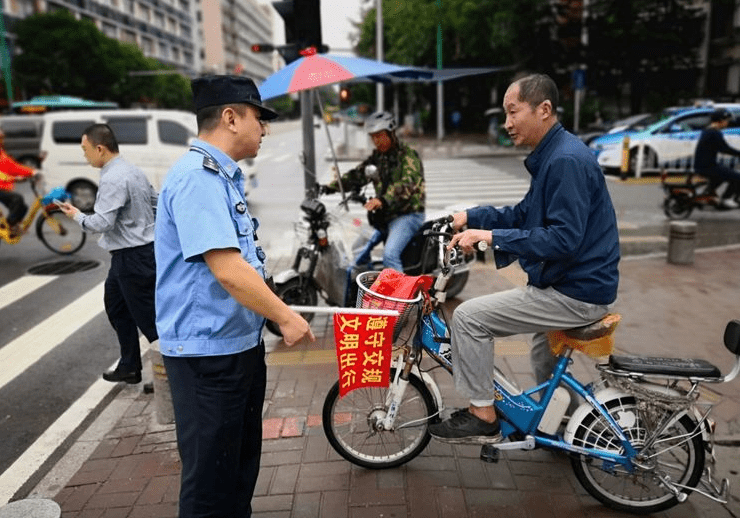酒后骑自行车、电动车算不算酒驾?交警回复了,网友:就应该这样搜狐汽车搜狐网