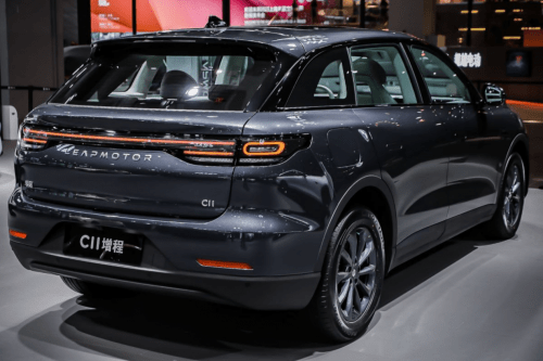 零跑C11增程 285智享版和深蓝s7智能座舱较量_搜狐汽车_搜狐网