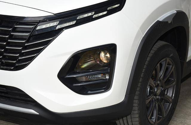 这才是“良心SUV”！比XRV漂亮，油耗6L＋终身质保，关键才4.99万_搜狐汽车_搜狐网