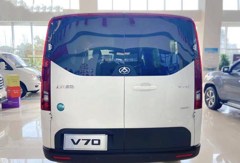 上汽大通新途V70到店，造型前卫，宜商宜家，搭2.0T柴油动力＋9AT_搜狐汽车_搜狐网