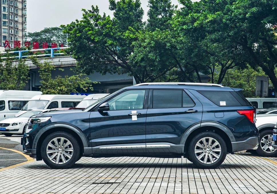 比途昂硬派的SUV，入门就是276马力，配10AT＋四驱，吃粗粮就能养_搜狐汽车_搜狐网