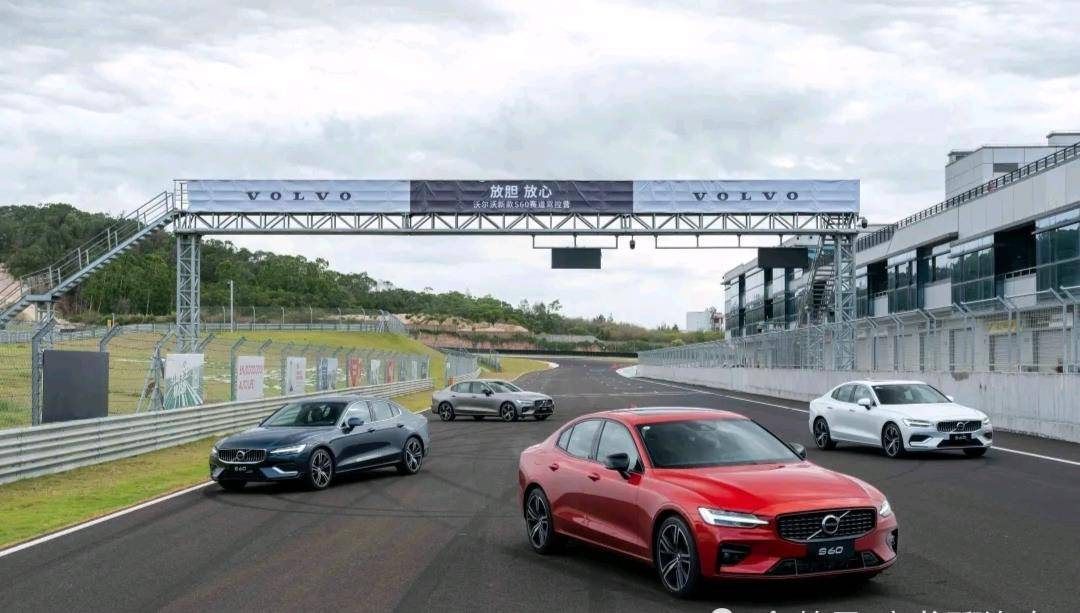 “不低调”的沃尔沃S60，250匹马力＋8AT，还有水晶档把和19寸轮毂_搜狐汽车_搜狐网