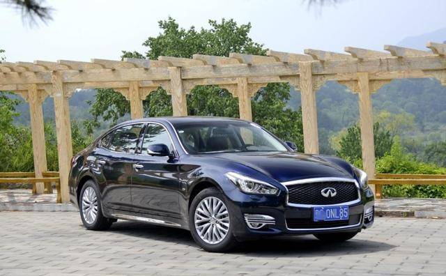 优雅的绅士 试驾英菲尼迪Q70L 进口＋V6发动机为何卖不动_搜狐汽车_搜狐网