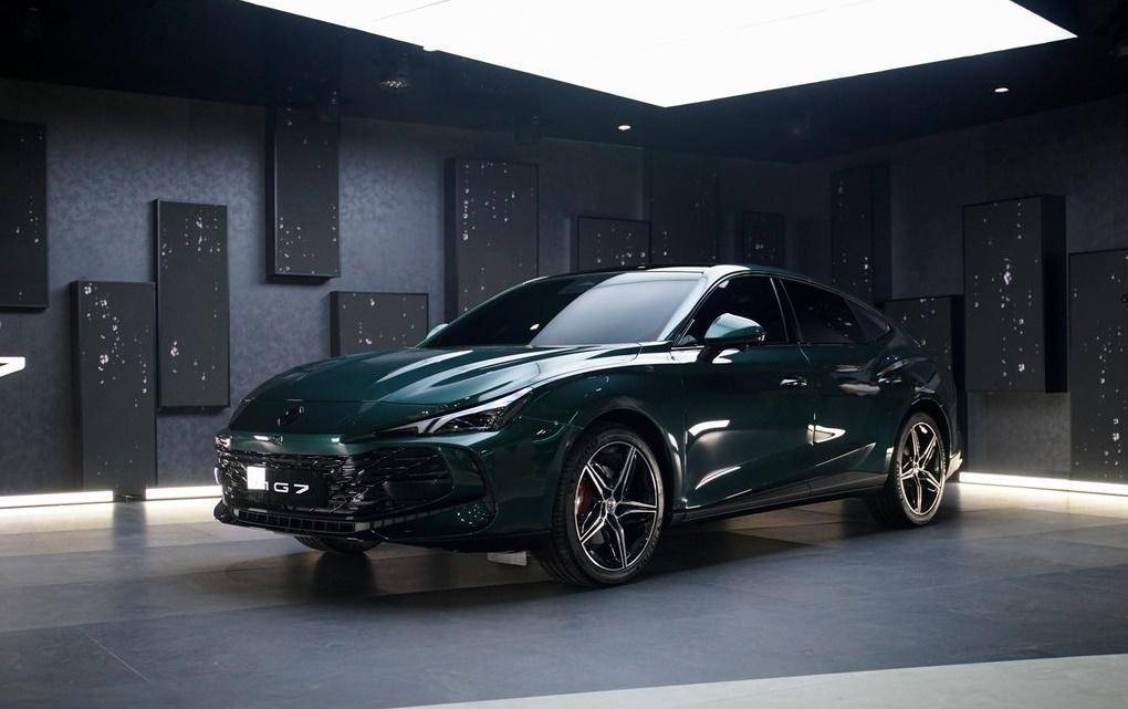 全新轿跑比肩“奥迪A7”，15万就拥有超跑炫酷外观，搭载2.0T+9AT_搜狐汽车_搜狐网