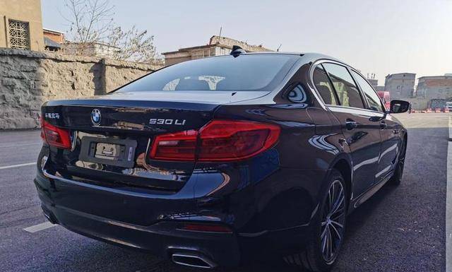 46.6万没要奔驰E级却提了宝马530Li，开2个月后车主想说一句话_搜狐汽车_搜狐网