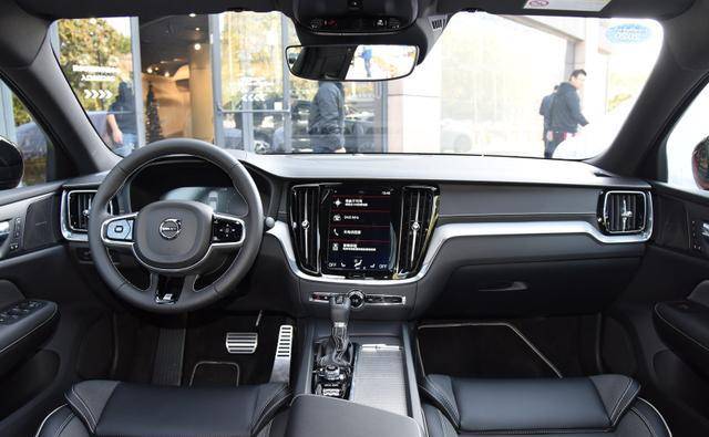 30万提了辆沃尔沃S60，再换到凯迪拉克CT5，车主：对比差距明显！_搜狐汽车_搜狐网