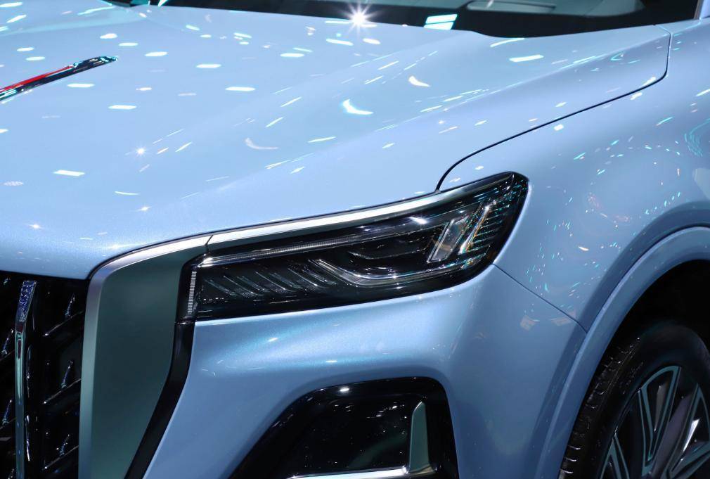 月销超10000+，全新红旗HS5亮相，网友：这气场不输百万级豪车_搜狐汽车_搜狐网