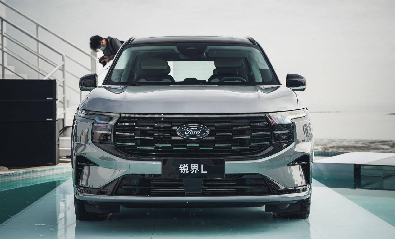 全新福特锐界L：轴距增长100mm，二排独立座椅，油耗近6.3L！_搜狐汽车_搜狐网