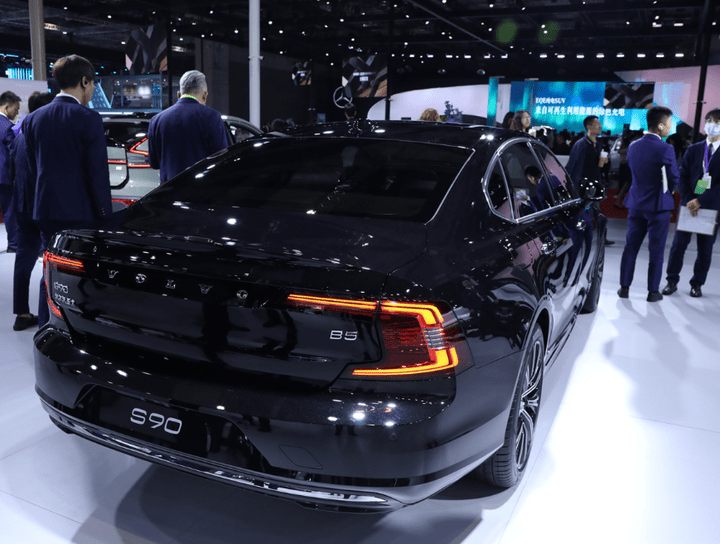 德系机械美学和北欧极简主义如何选？新款奥迪A6L对比沃尔沃S90_搜狐汽车_搜狐网