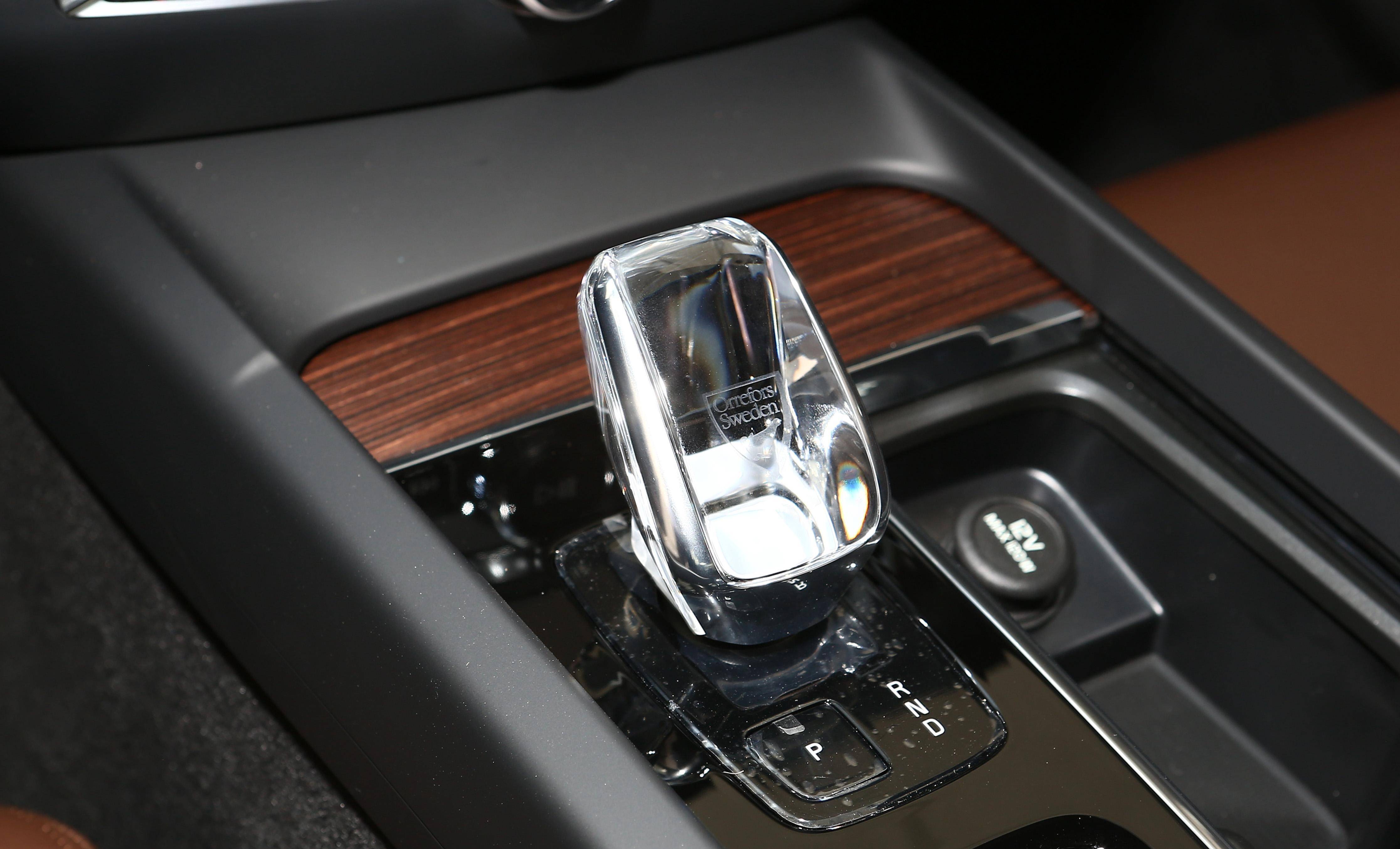 捷豹XEL和沃尔沃S60究竟该怎么选？_搜狐汽车_搜狐网