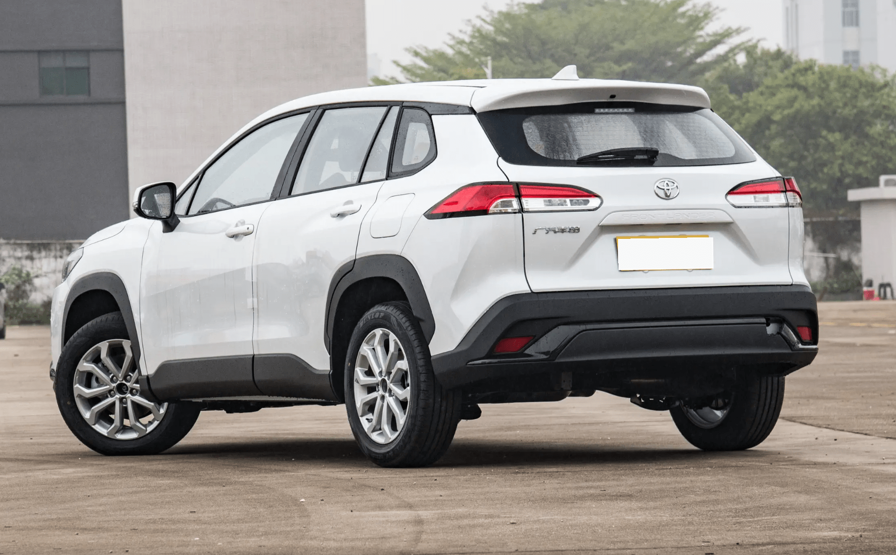 一箱油跑800km，全新丰田SUV上市！最低才11万，空间挺大_搜狐汽车_搜狐网