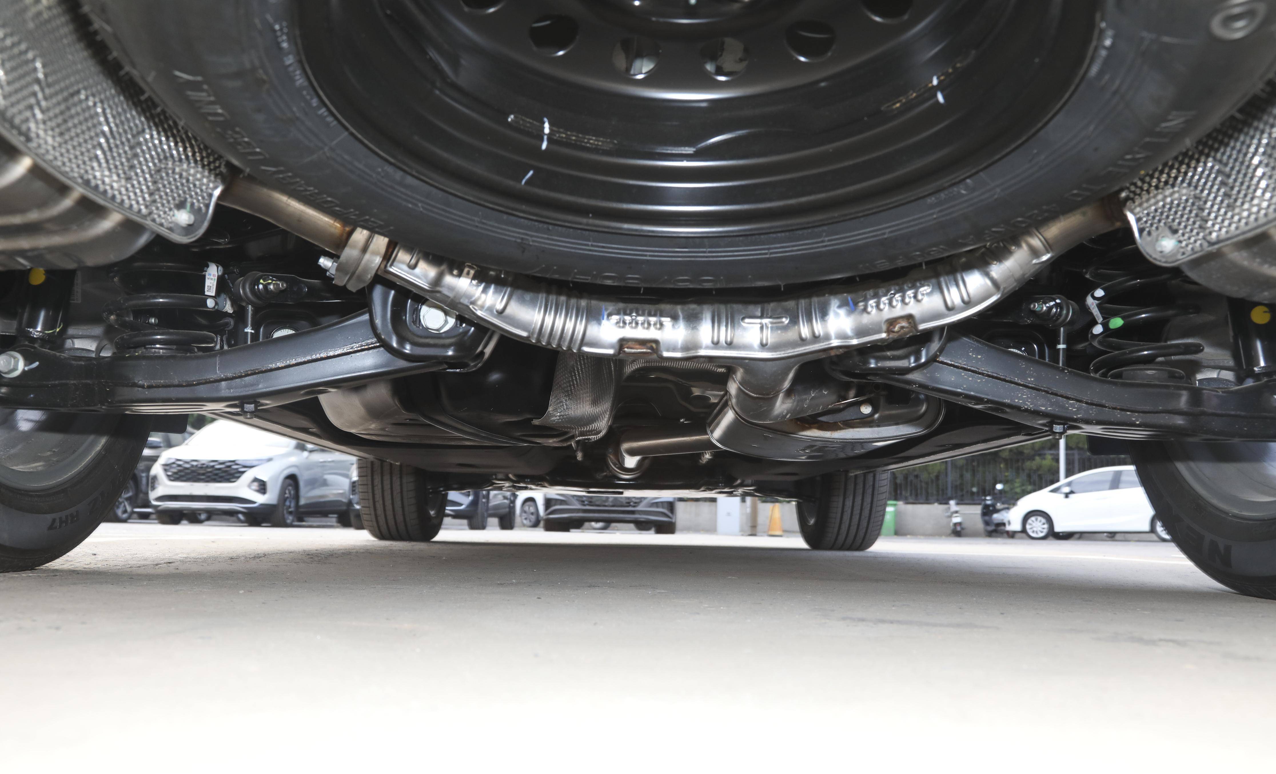 被低估的合资SUV，后排放倒能当床，入门就配2.0T+8AT，解析胜达_搜狐汽车_搜狐网