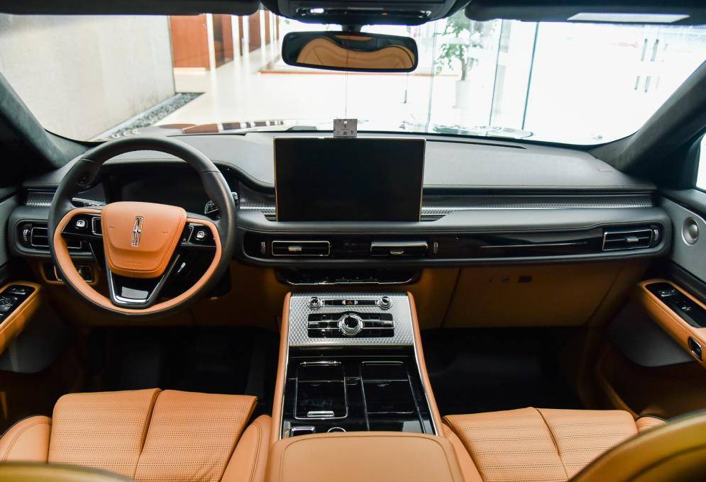 中大型豪华SUV的“搅局者”，全系3.0T双涡轮＋10AT，配四驱系统_搜狐汽车_搜狐网