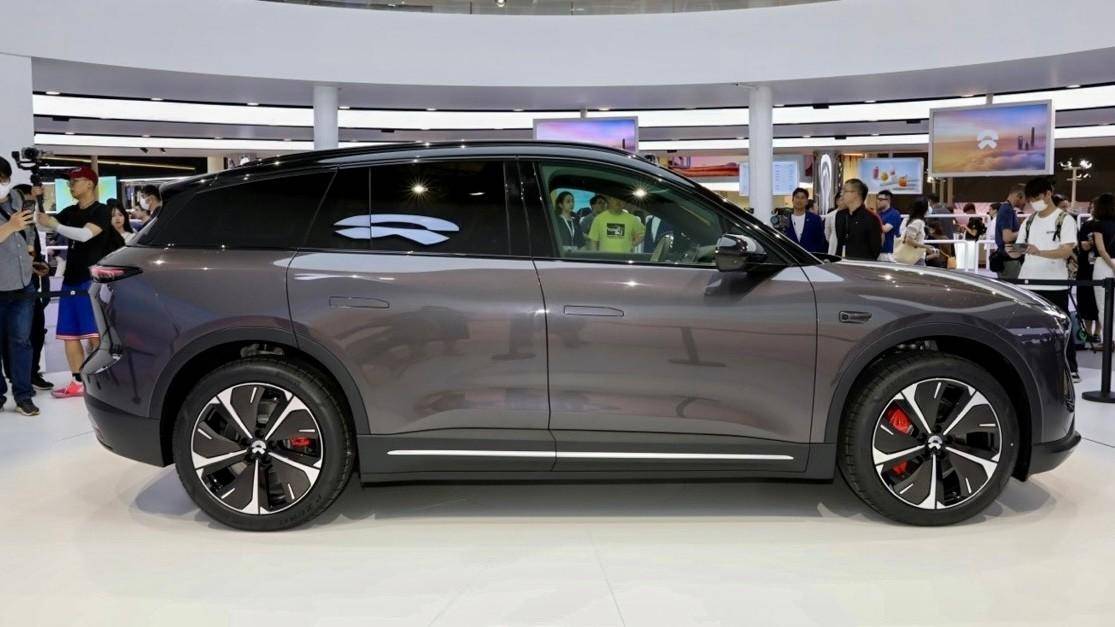 尺寸变大，智能化增配，全新蔚来ES6能否绊倒理想L7？_搜狐汽车_搜狐网