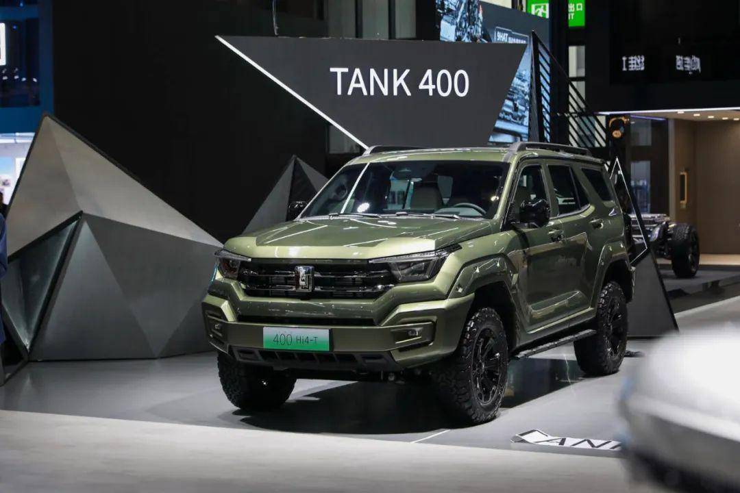 机甲+科技，坦克400Hi4-T成为越野新能源车型浪潮的引领者_搜狐汽车_搜狐网