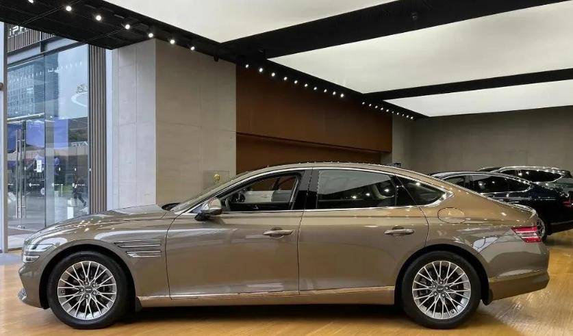 起步价36万，配电磁悬挂+全时四驱，捷尼赛思G80上线，对飙宝马5_搜狐汽车_搜狐网