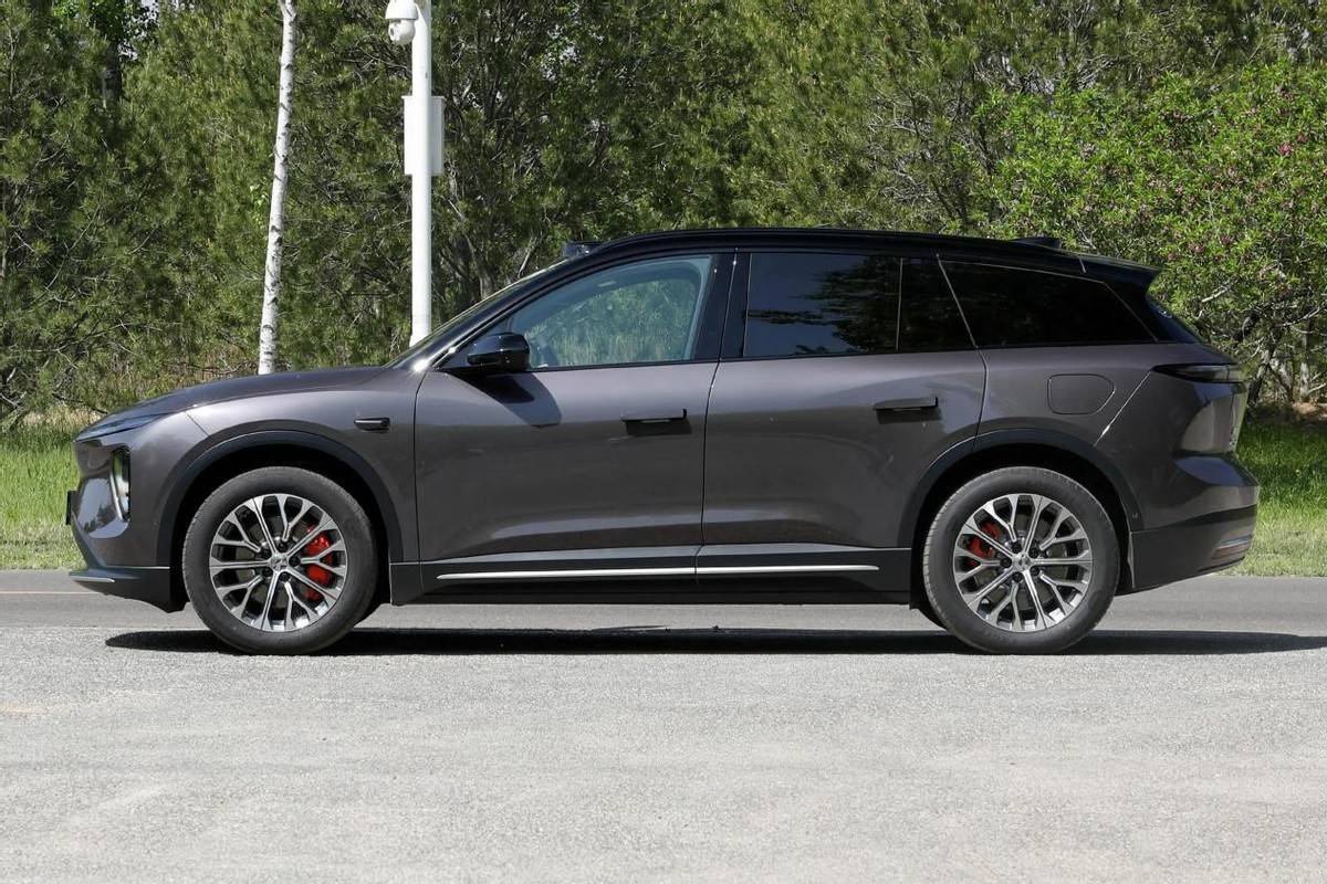 蔚来ES6新款来了！36.8万起售，对比岚图FREE表现如何？_搜狐汽车_搜狐网