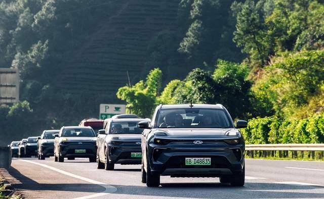 轴距2830mm车重才1760kg，奇瑞又低调造出一台高级货_搜狐汽车_搜狐网
