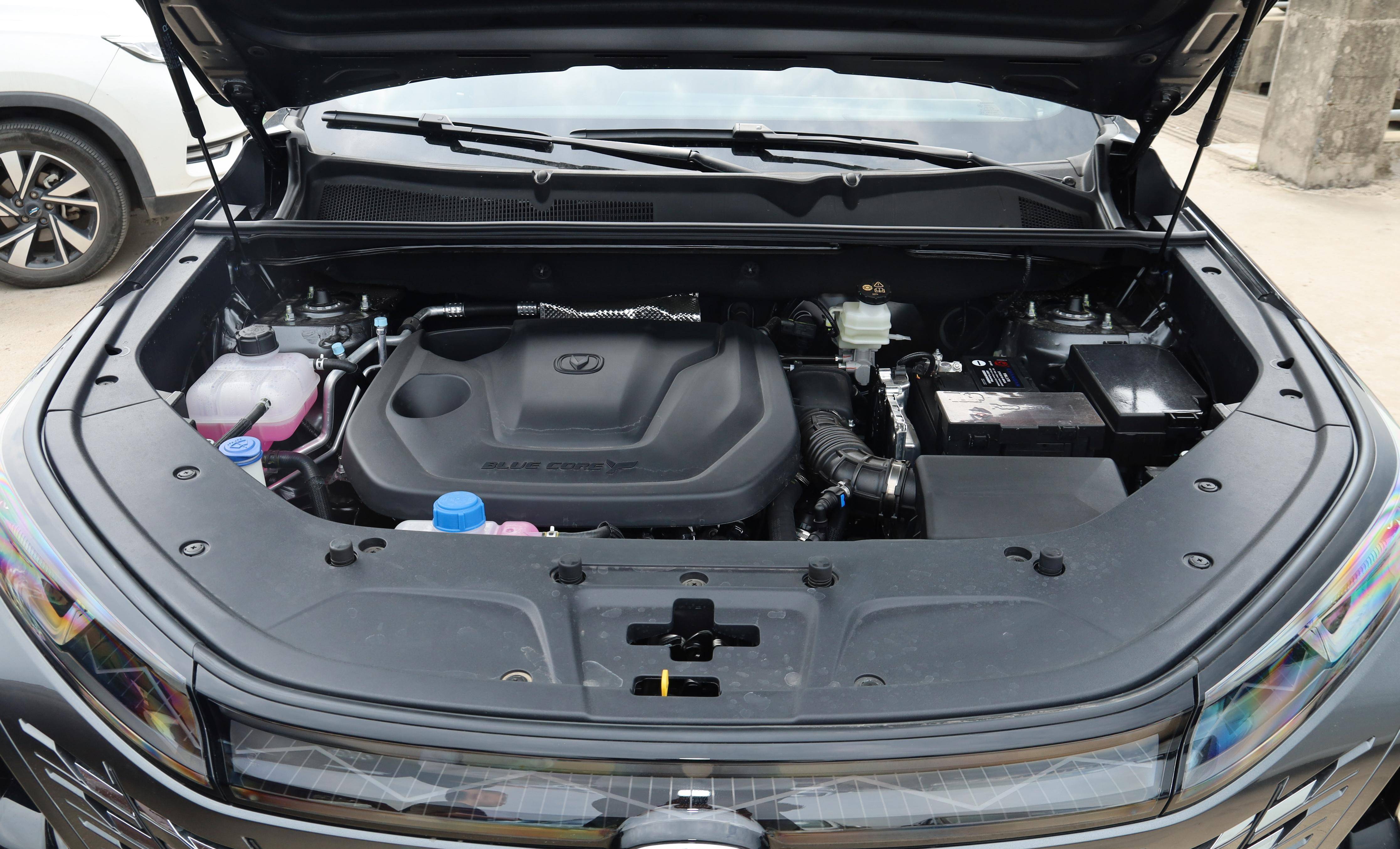 2.0T+8AT，售价14.99万元，长安CS75 PLUS实力如何？_搜狐汽车_搜狐网