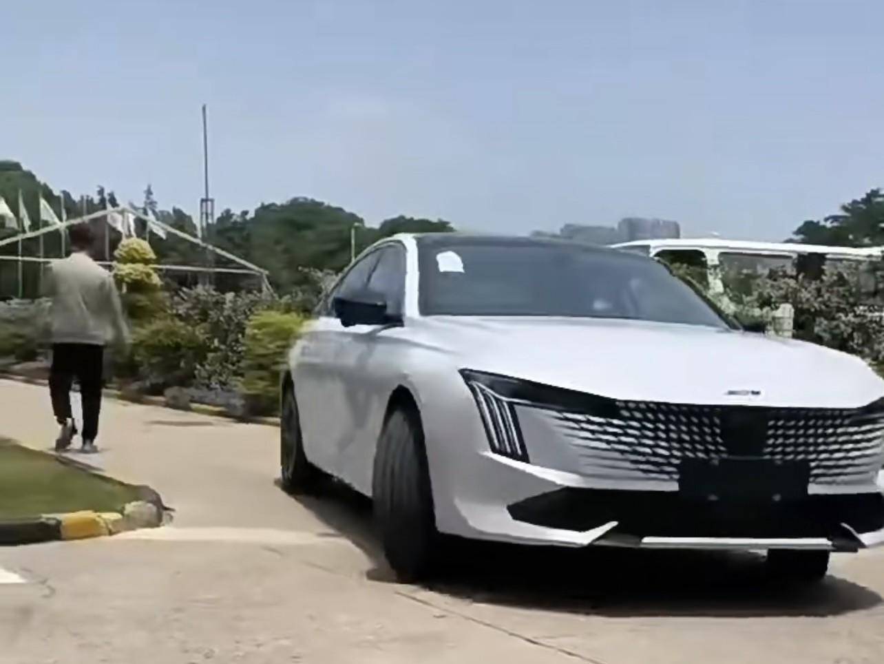 新款东风标致508L实车曝光，新前脸看起来更加前卫_搜狐汽车_搜狐网