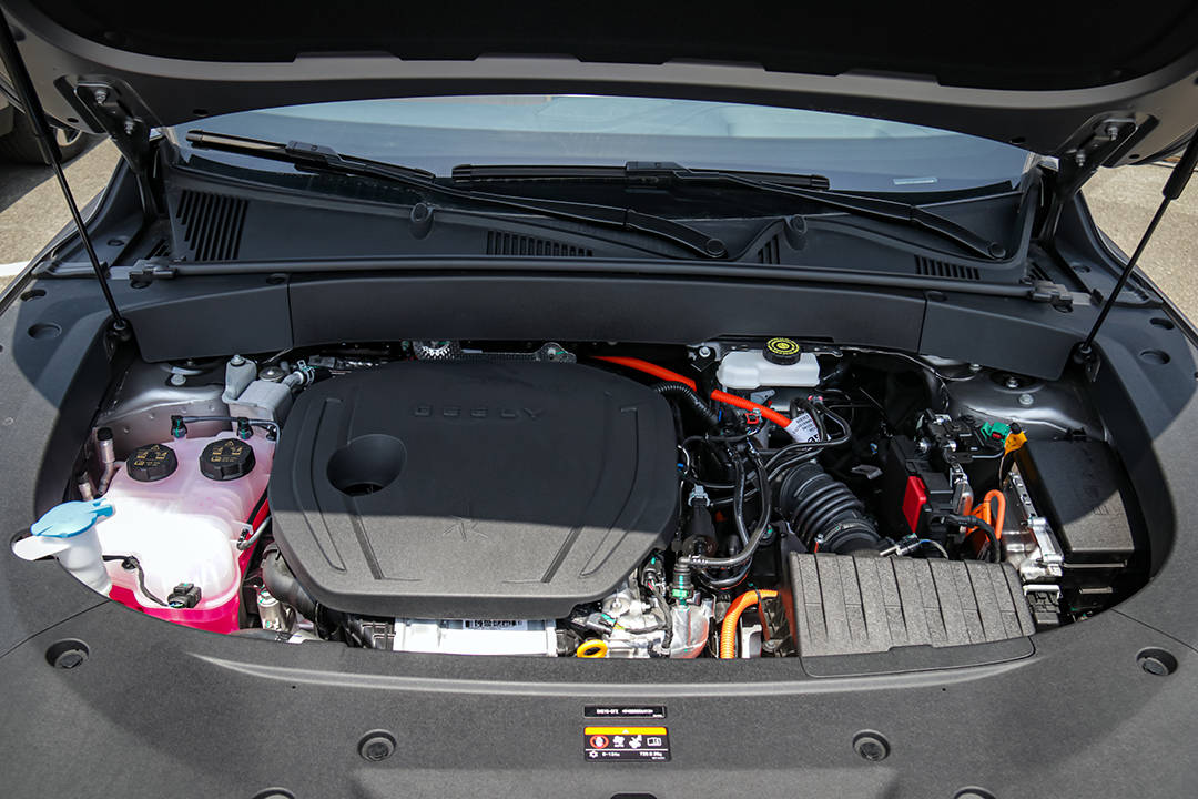 吉利银河L7上市售13.87万 首搭雷神8848+3DHT Pro 智爱座舱加持_搜狐汽车_搜狐网