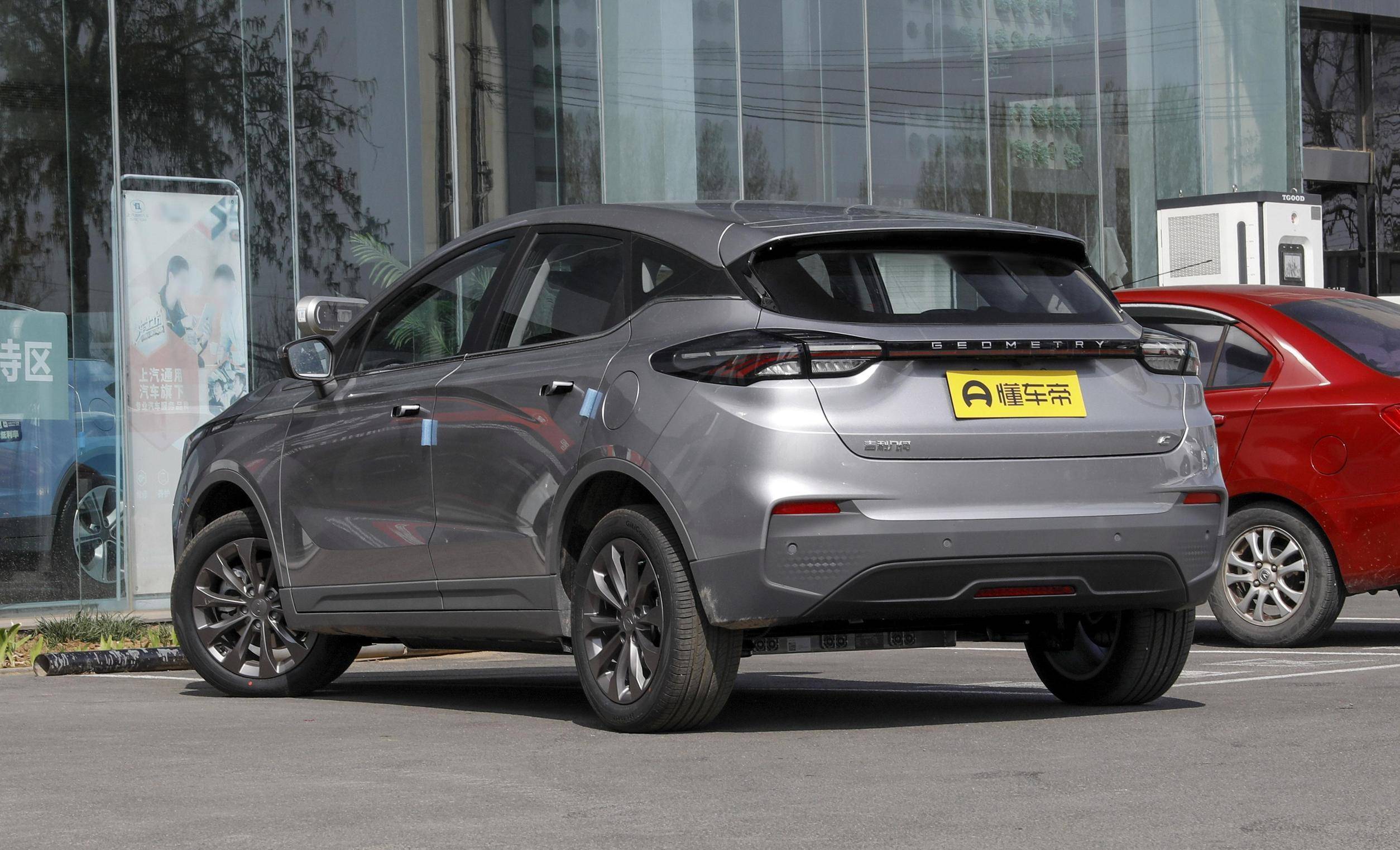 传祺GS4外观漂亮，配影豹同款1.5T发动机，竞争长安CS55 PLUS_搜狐汽车_搜狐网