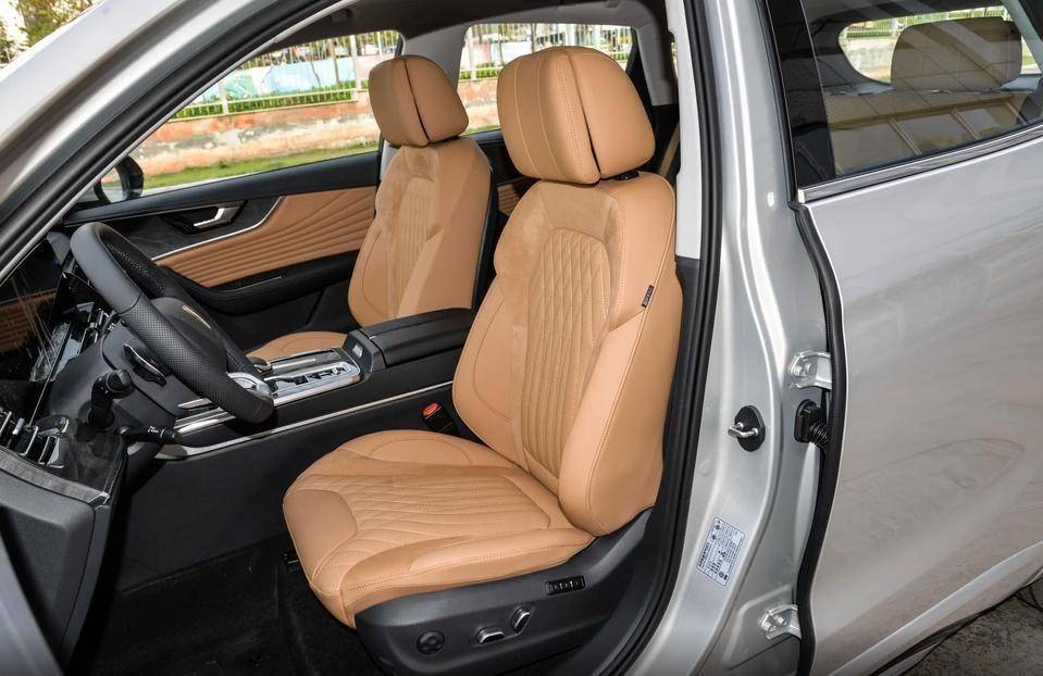 CR-V：就卷是吧？新款红旗HS5全系升级8AT，中期改款像换代_搜狐汽车_搜狐网