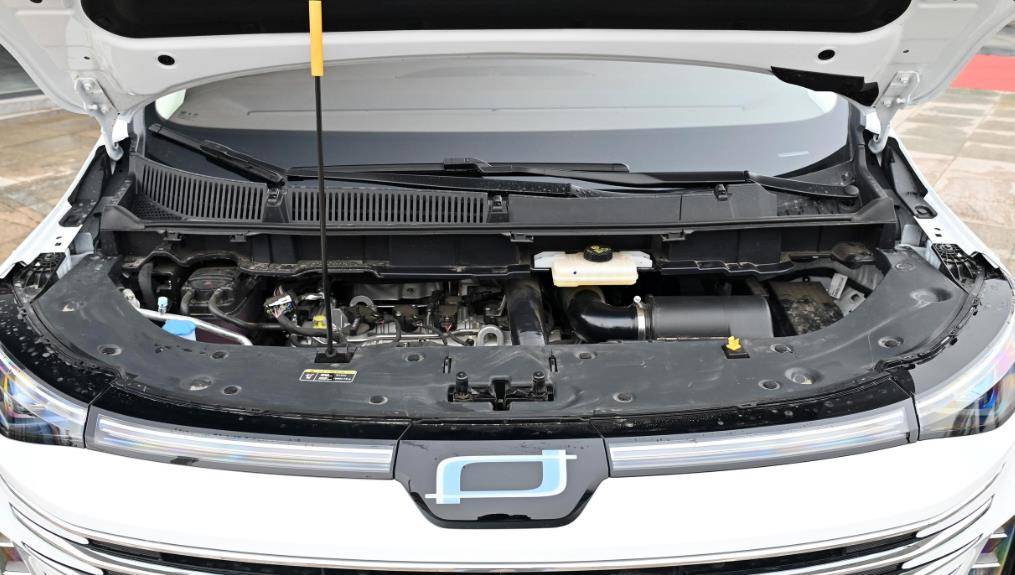 比赛那还要大，配2.0T引擎+48V轻混系统，一汽奔腾M9产品力如何_搜狐汽车_搜狐网