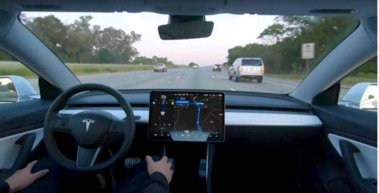 FSD即将入华，能否为国内自动驾驶添把火？_搜狐汽车_搜狐网