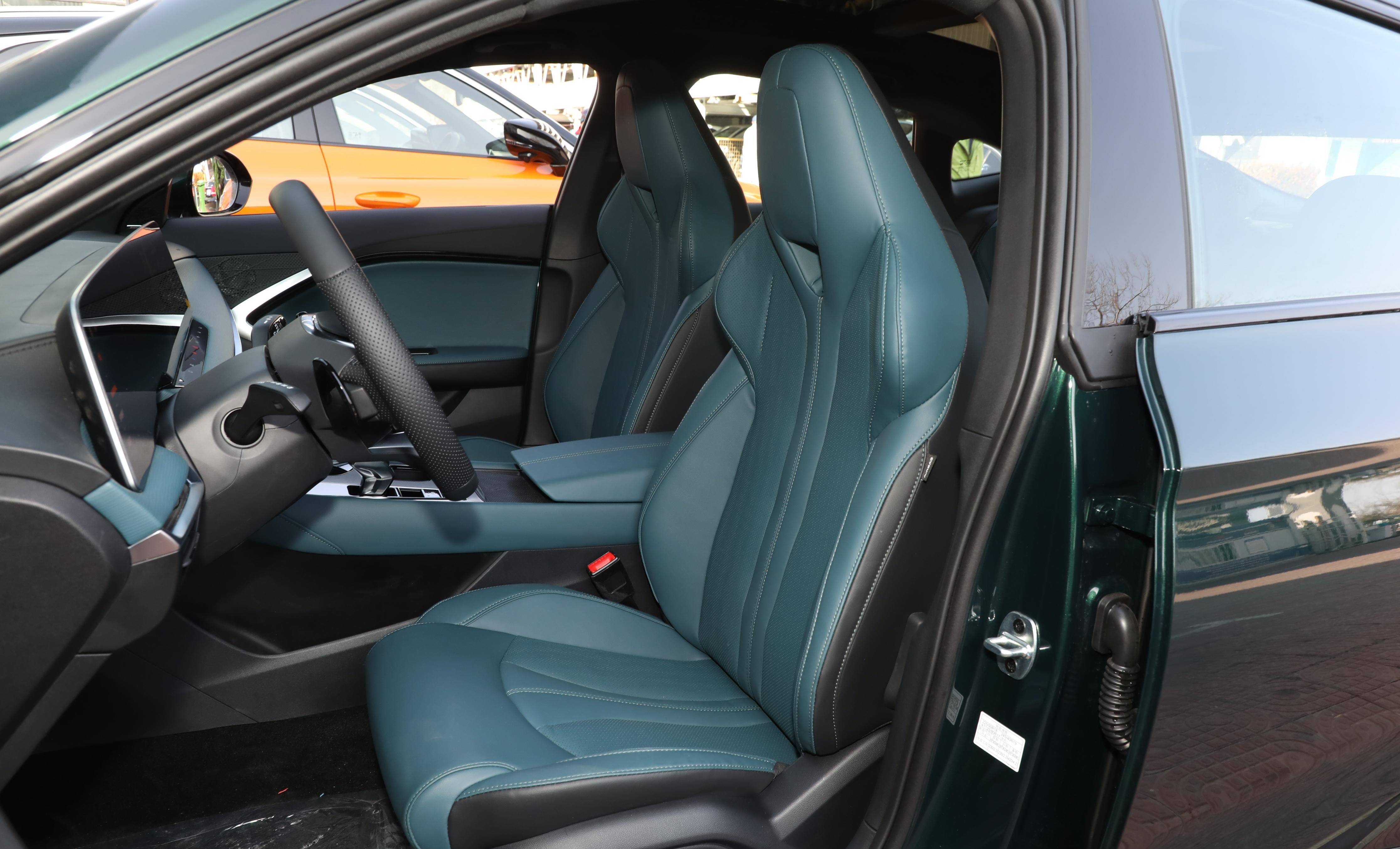 名爵MG7，2.0T+9AT，6.5s破百，配无框车门带bose音响_搜狐汽车_搜狐网