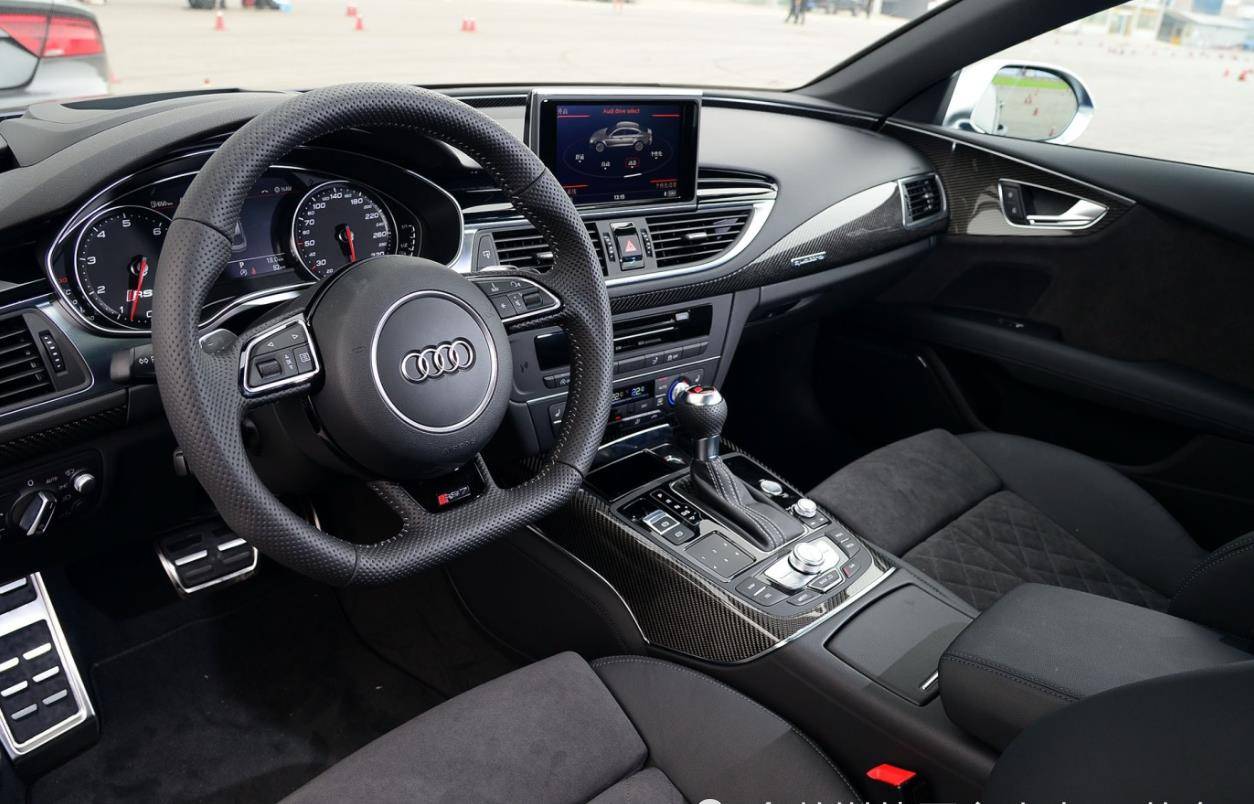 奥迪RS 7发展史，从低调走向犀利，西装暴徒的成长之路_搜狐汽车_搜狐网