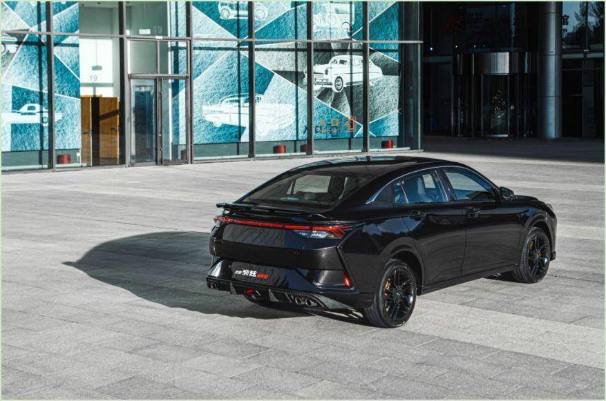 8.99万起，全新奕炫冠军版上市，曾斩获CTCC“三连冠”_搜狐汽车_搜狐网