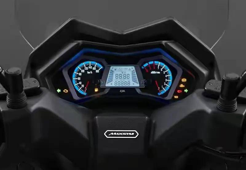 适合摩旅，三阳MaxSym400，配ABSTC颜值性价比超高_搜狐汽车_搜狐网