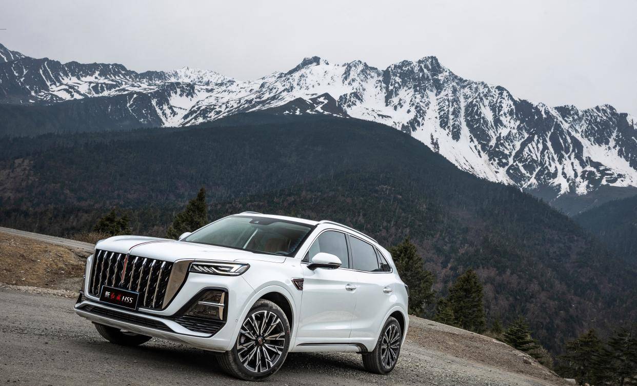 宽超1米9，配8AT加速7s级，红旗HS5为何销量狂飙？_搜狐汽车_搜狐网