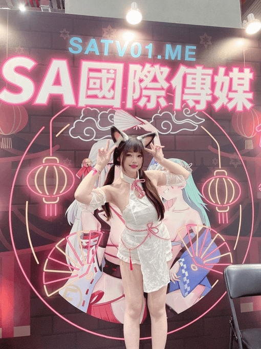 AGA台湾动漫电玩展盛大开幕_coser_展会_成人