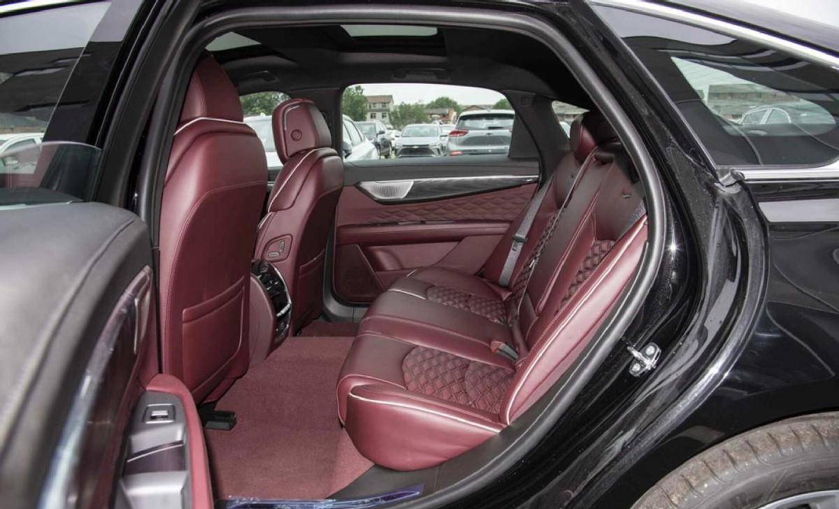 奔驰E级不香了，全新凯迪拉克CT6不到36万起，空间大又豪华_搜狐汽车_搜狐网