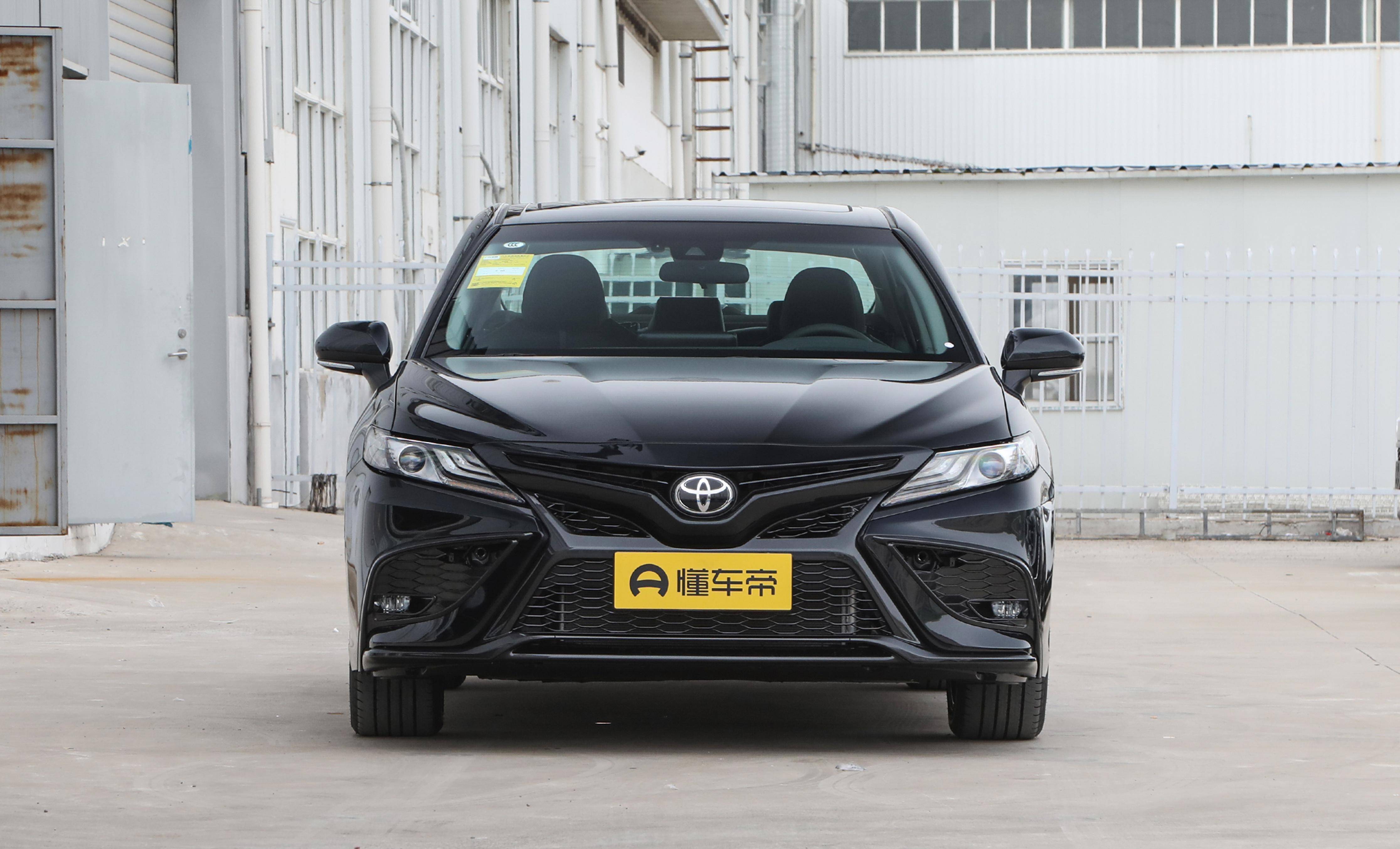 一代经典凯美瑞，降价促销，油耗6.07L，轴距2825mm，香吗？_搜狐汽车_搜狐网