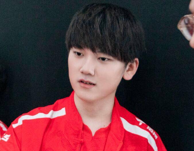 JKL女友去日本旅游，半年去了十几个城市，这是要榨干阿水吗_泛电竞