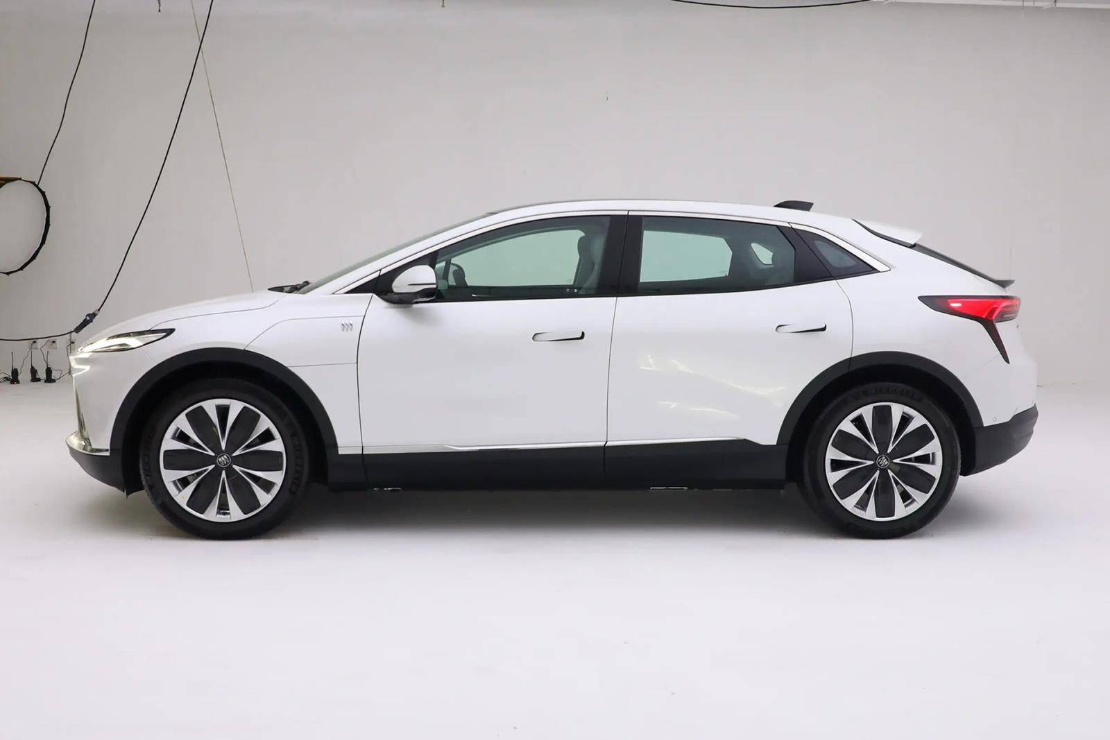 纯电轿跑SUV别克E4售18.99万起 续航达620km_搜狐汽车_搜狐网