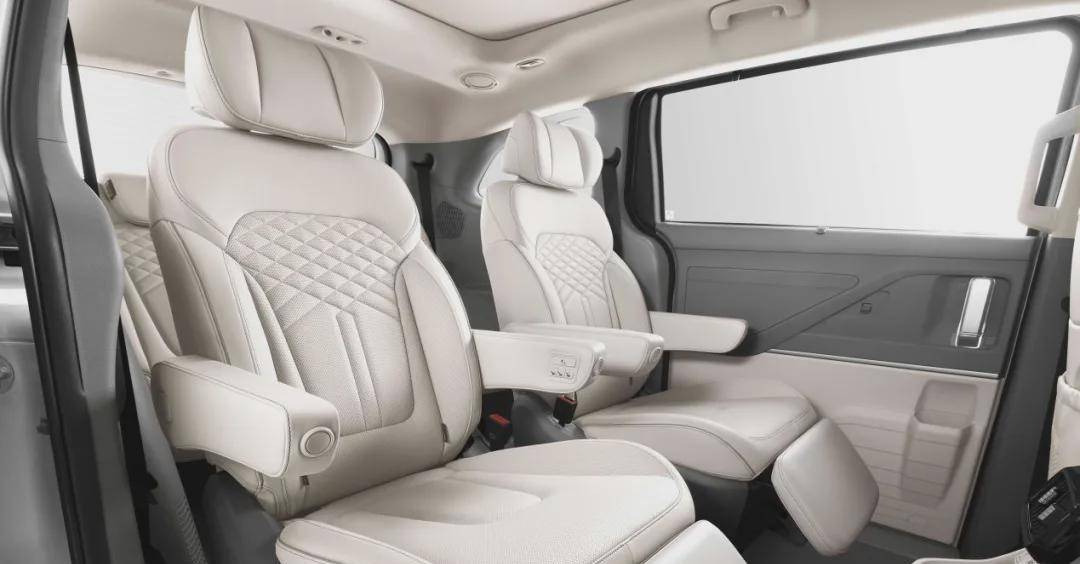 又一合资MPV“一夜崩盘”，长5米配7座，全系8AT不到17万却卖不动_搜狐汽车_搜狐网