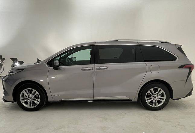 国产“塞纳”成都车展实拍！全系2.5L混动，GL8的好日子到头了_搜狐汽车_搜狐网