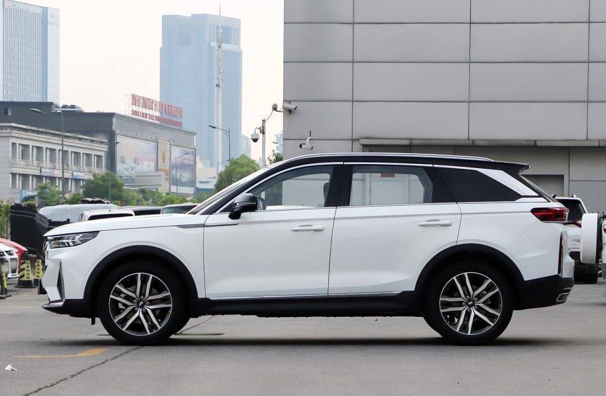 奔腾再现高水准SUV，2.0T爆224马力，双12.3英寸屏幕，双独悬_搜狐汽车_搜狐网