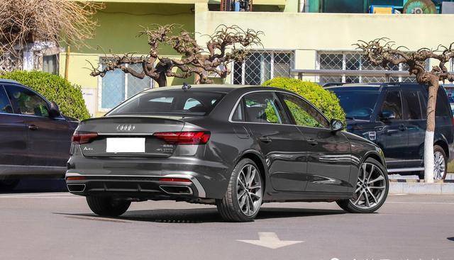 不装了，摊牌了，2020款“奥迪A4L”上市，正式取消1.4T版本！_搜狐汽车_搜狐网