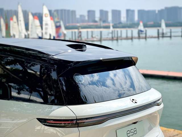 试驾蔚来全新ES8：什么是拿捏未来的「绝对力量」？_搜狐汽车_搜狐网