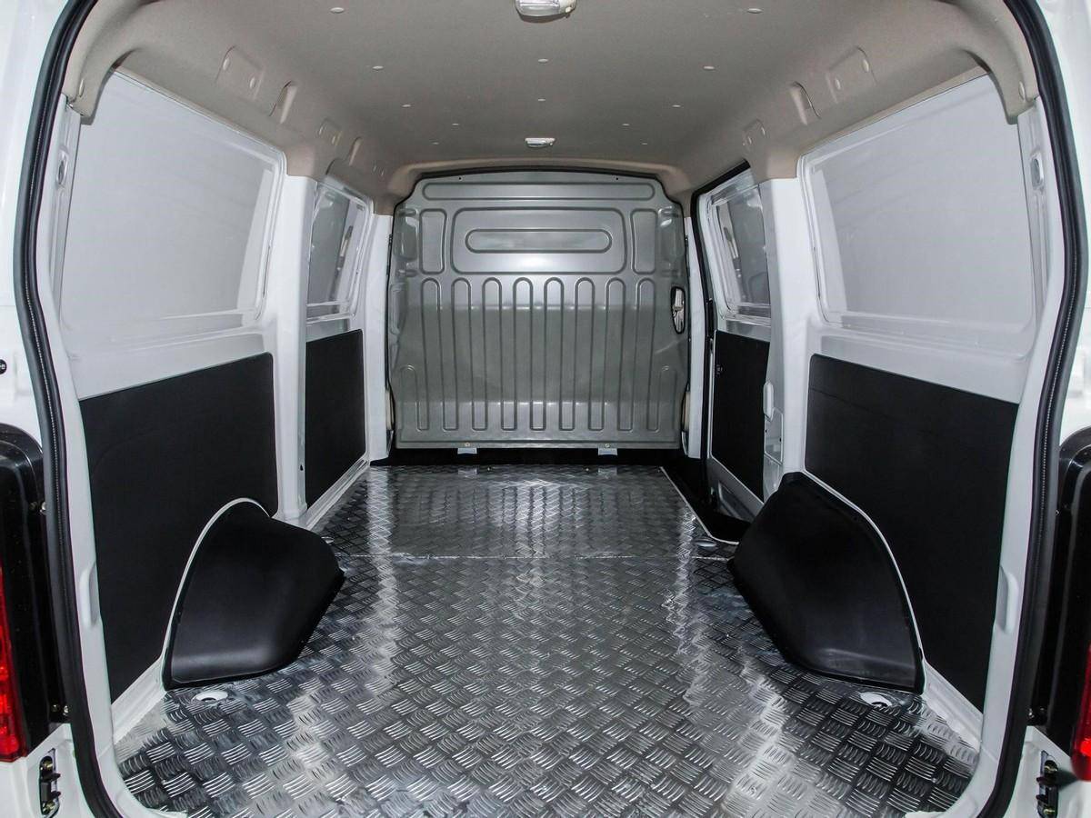 幸福从满电开启 长安睿行EM60/EM80保驾车主年货到家_搜狐汽车_搜狐网