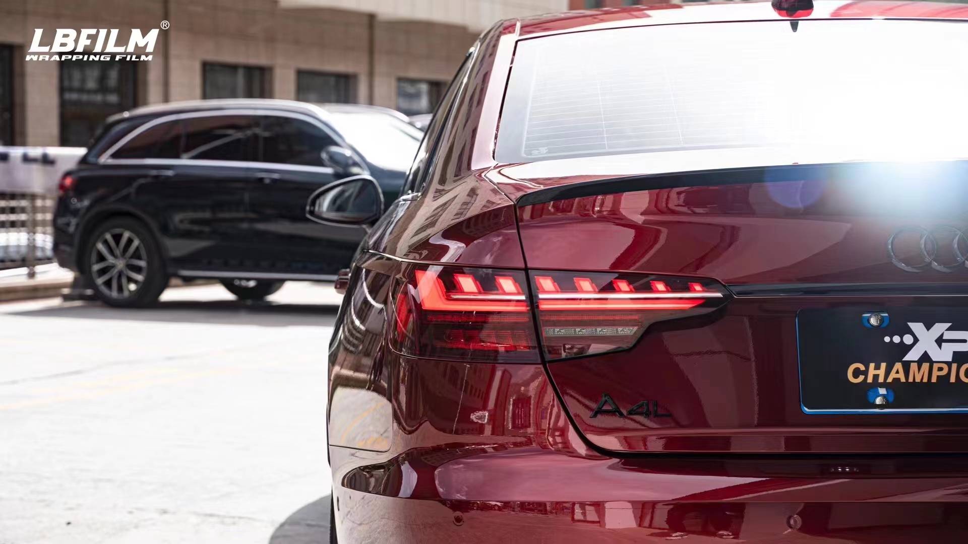 奥迪A4L-LB改色膜液态金属龙血红，高贵与华丽的结合_搜狐汽车_搜狐网