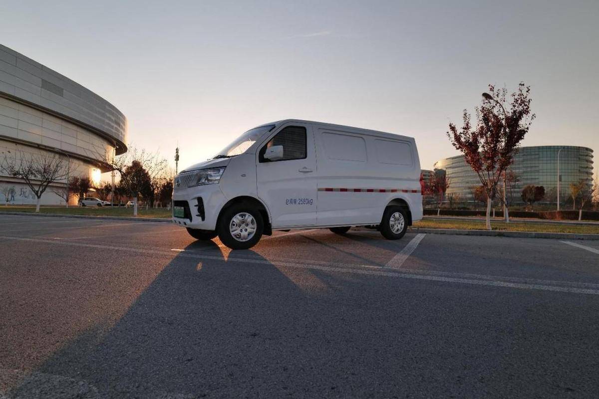 双十二的强力助攻来了！ 长安睿行EM60/EM80钜惠开启_搜狐汽车_搜狐网